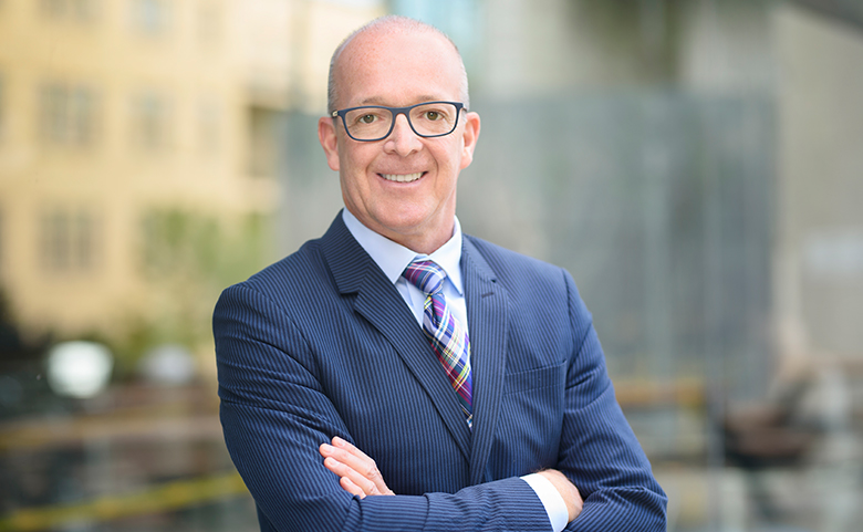 Guy Paré reçoit le grand prix de recherche 2020 | Nouvelles | HEC Montréal